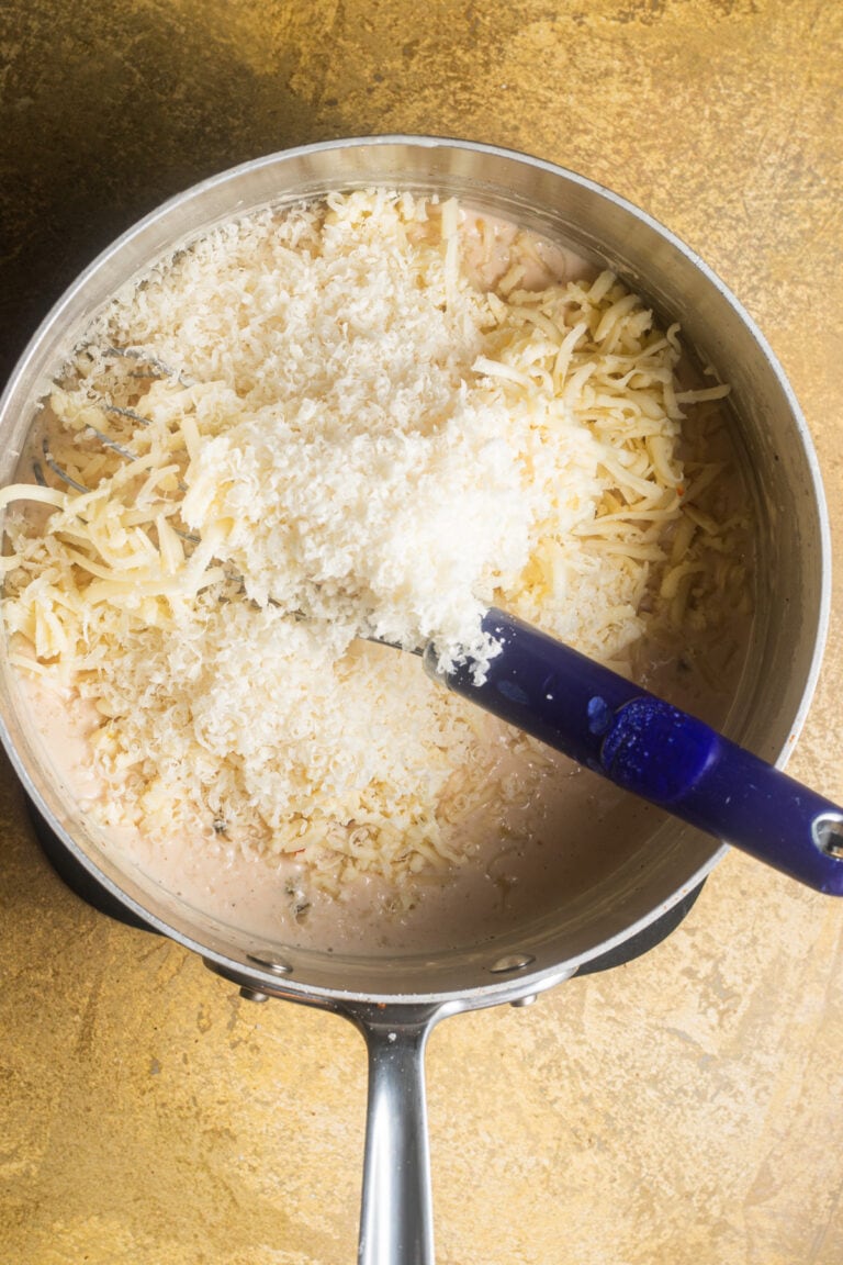 The Best Spicy Pepper Jack Mac and Cheese Recipe - Home Cooking Collective