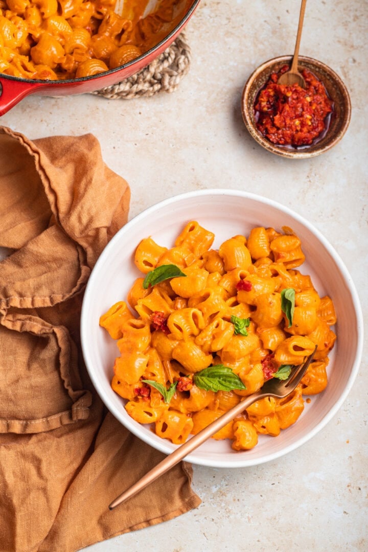 Carbone's Spicy Rigatoni Vodka Pasta (Copycat Recipe) - Home Cooking ...