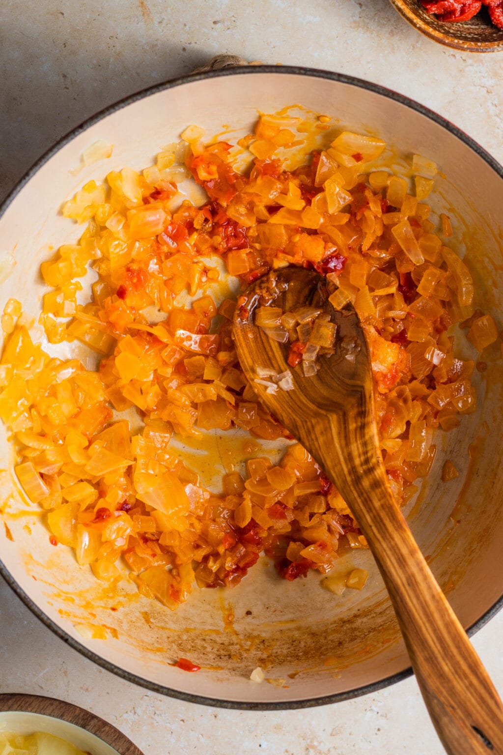 Carbone's Spicy Rigatoni Vodka Pasta (Copycat Recipe) - Home Cooking ...