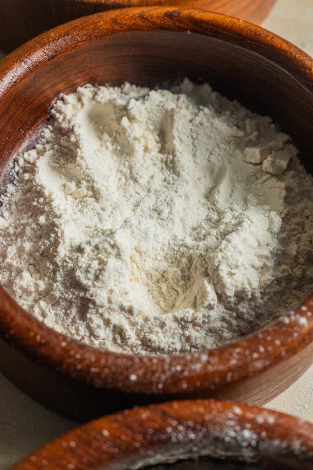 Bread Flour vs. All-Purpose Flour vs. 00 Flour for Pizza - Home Cooking ...