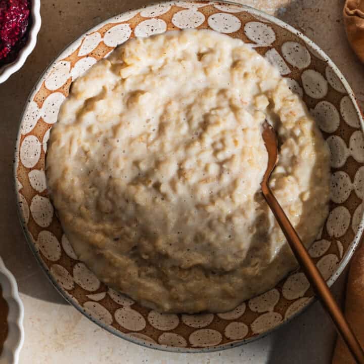 How to Make The BEST Creamy Oatmeal - Home Cooking Collective
